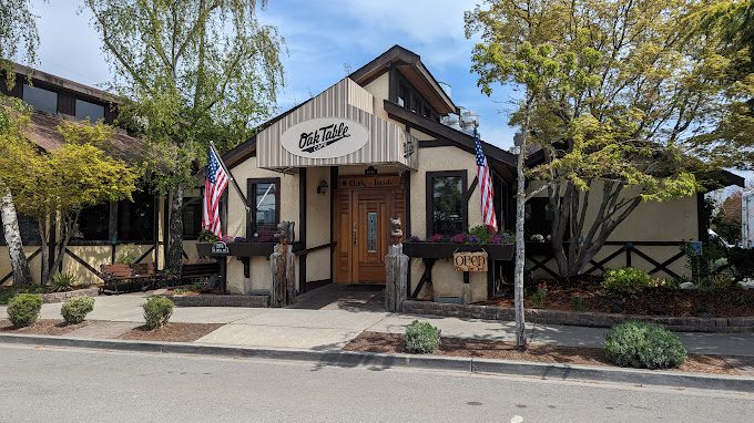 Oak Table Cafe - Earthward Farm LLC